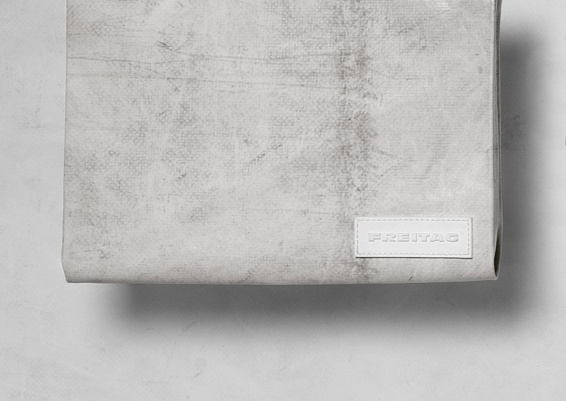 Freitag Almost White - Polkadot